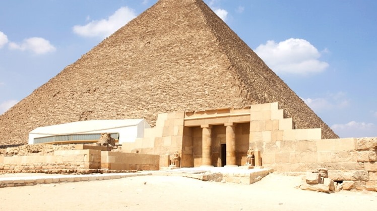 Egyptologist Hussein Abdel-Basir on allegations of a burial chamber ...