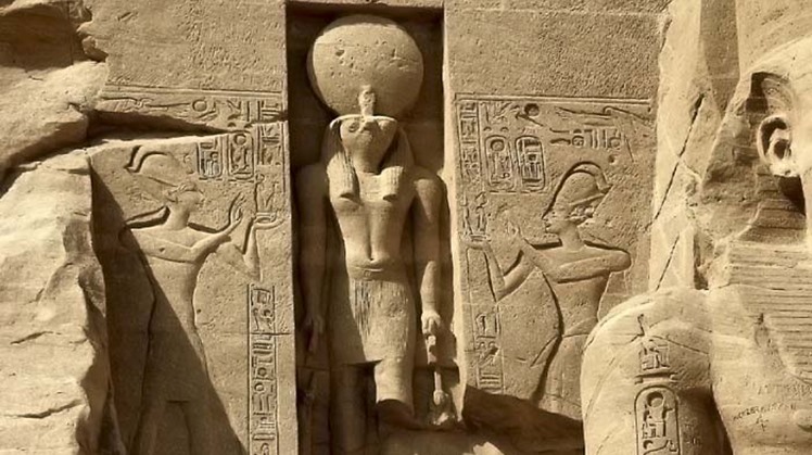 Transporting mummies .. Sqnan Ra defended the homeland until his last ...